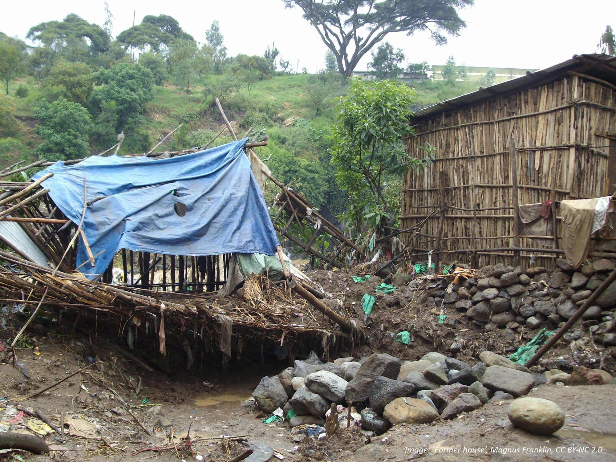 Citizen science as an entry point in community-based flood early ...
